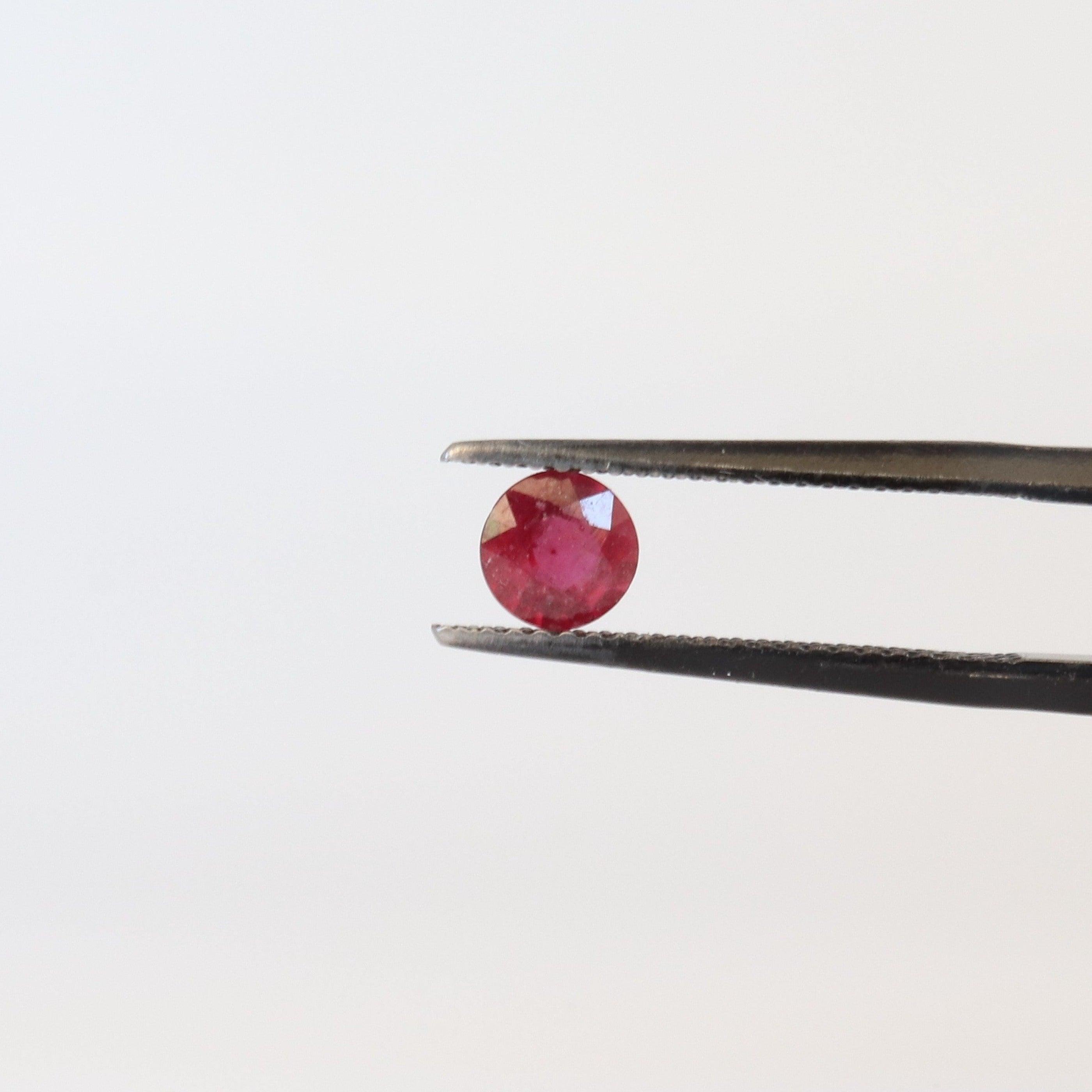 5.2mm Round Ruby Stone