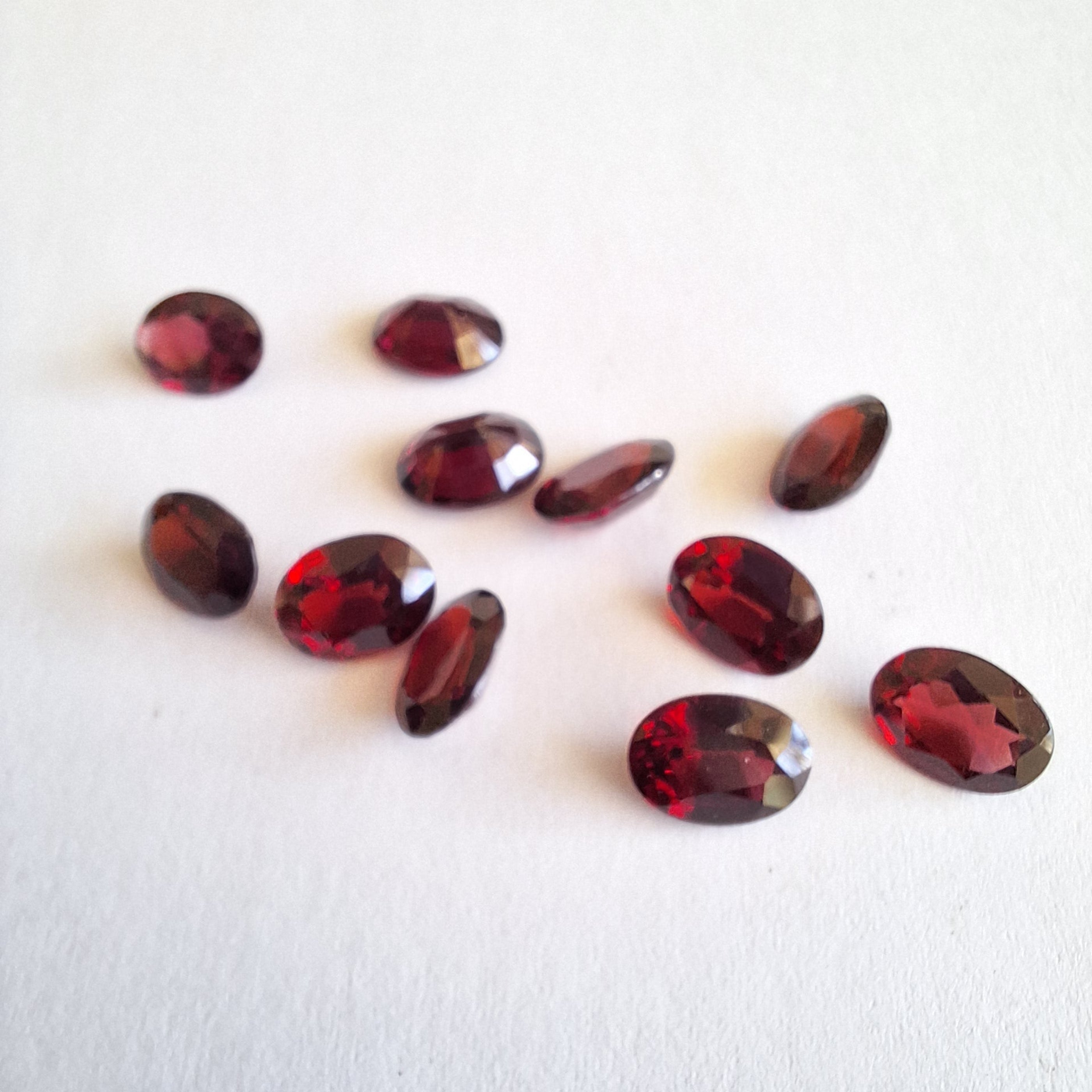 Oval Garnets 6mm x 8mm - Cape Diamond Exchange