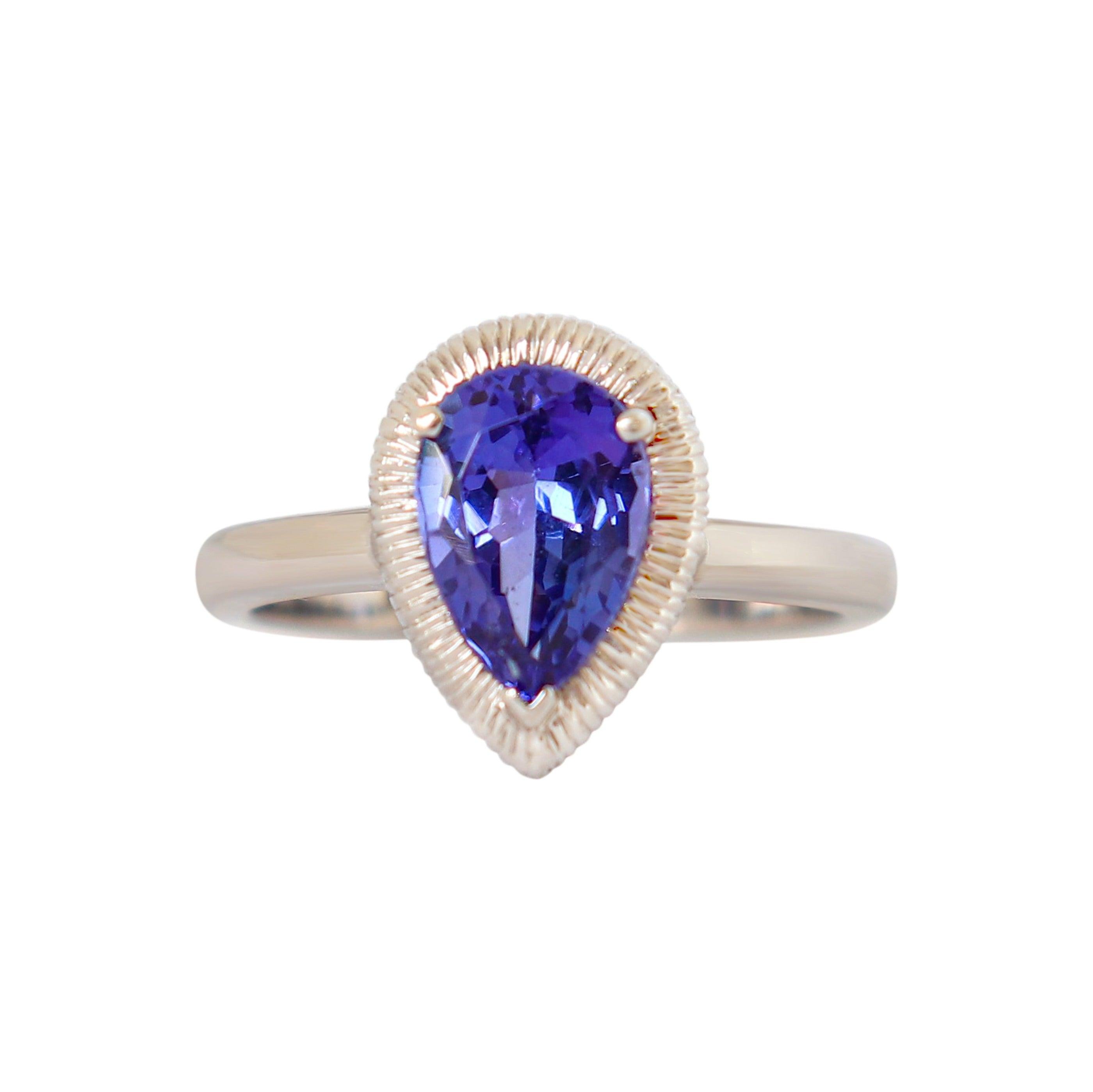 White Gold Pear Shaped Tanzanite Grooves Ring