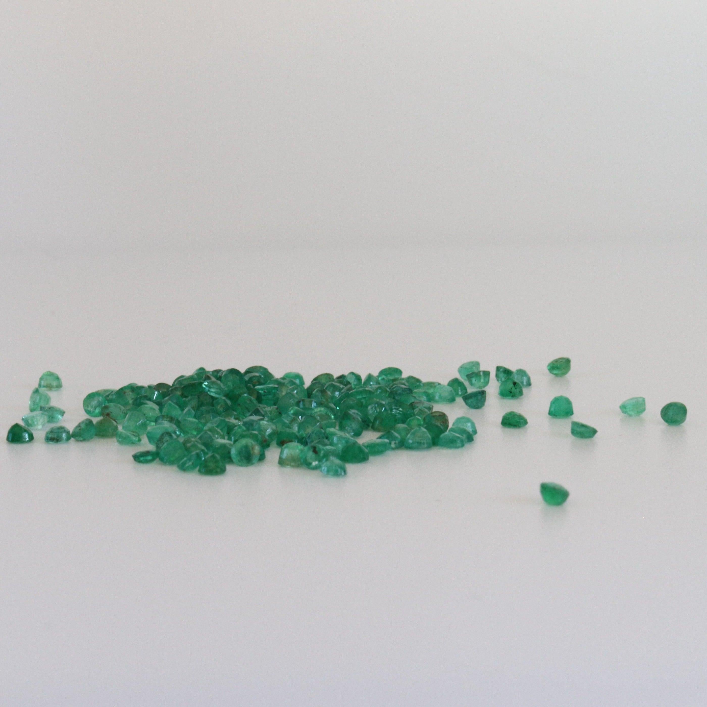 2.2mm Round Emerald Stones