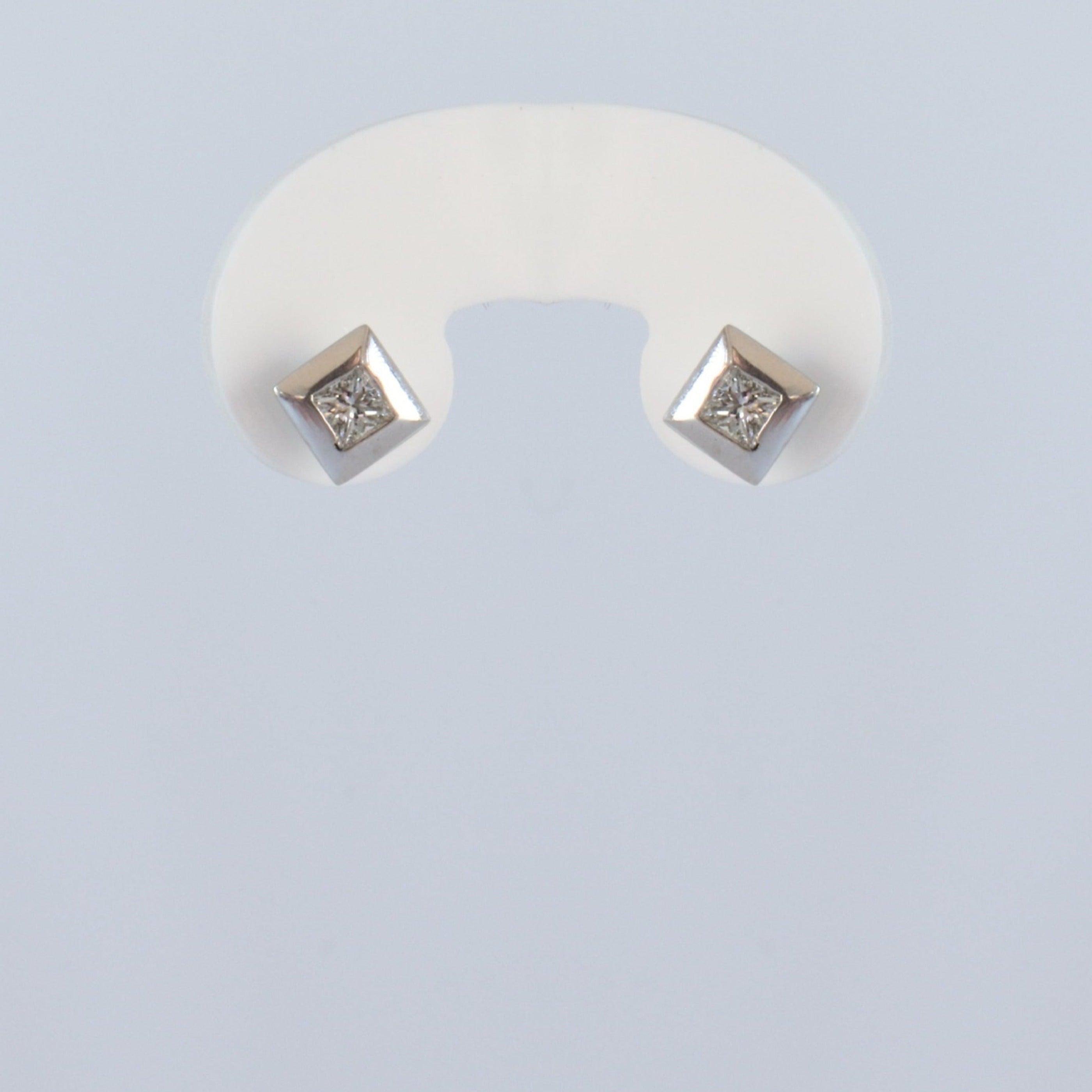 18kt White Gold Princess Cut Diamond Square Earrings