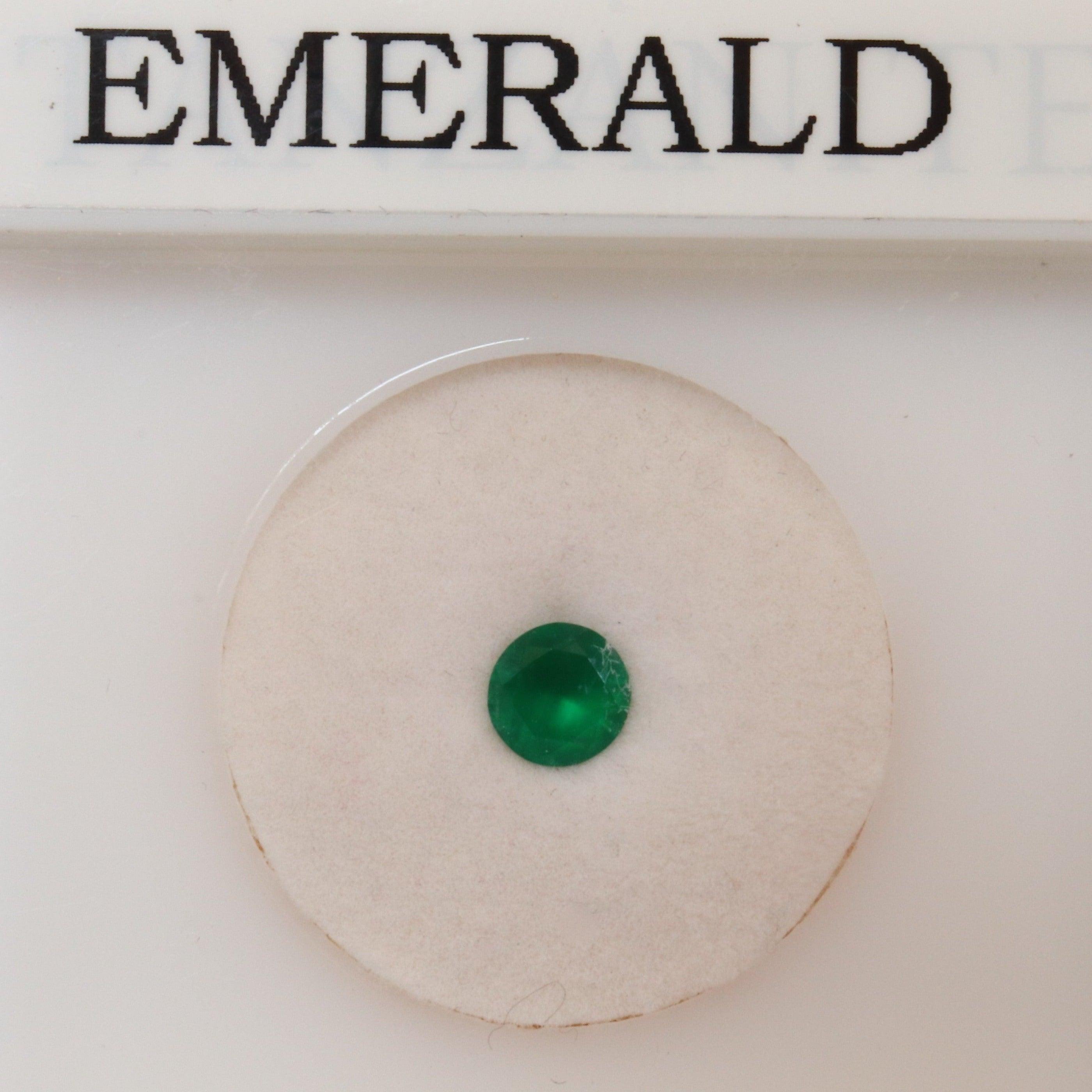 5.4mm Round Emerald Stone