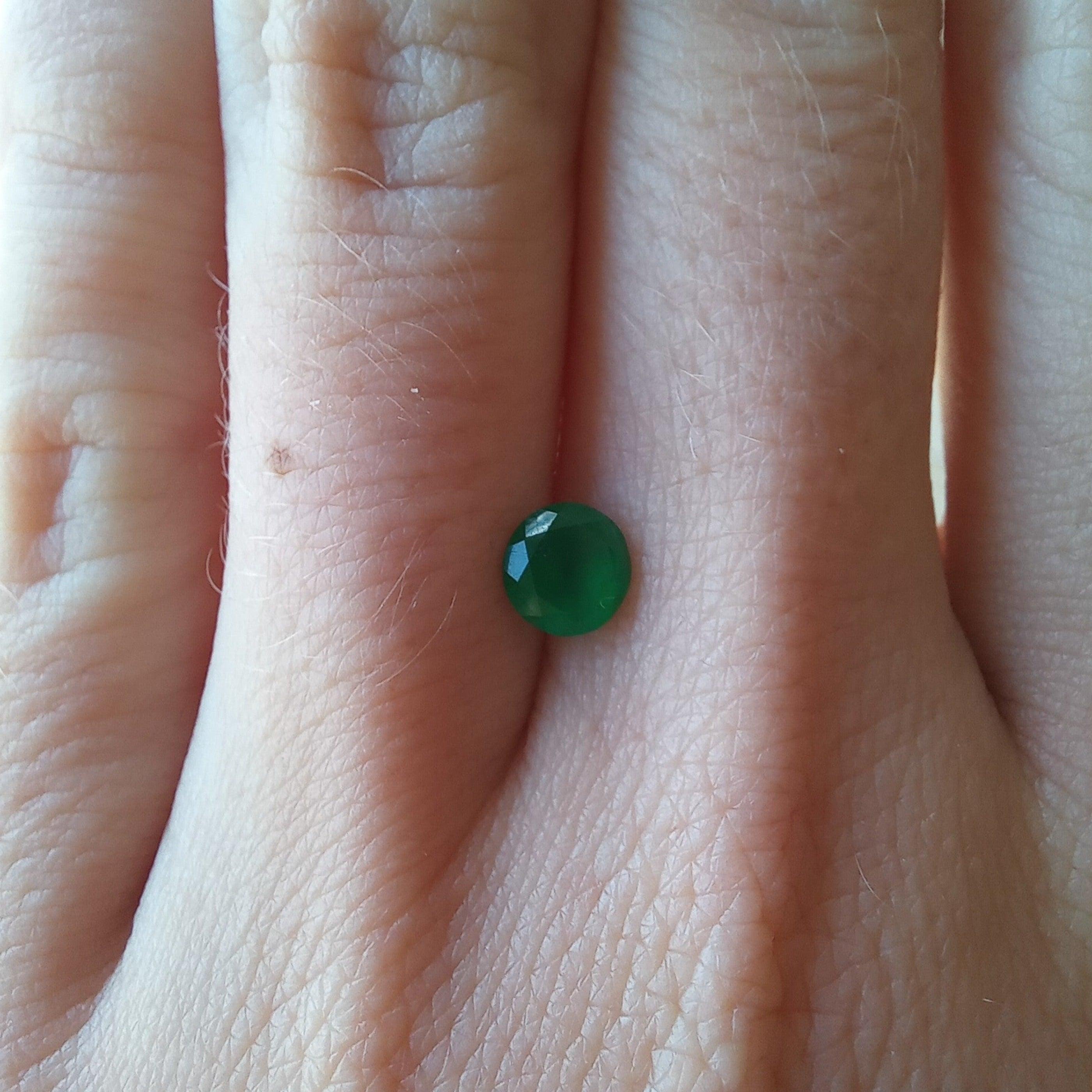 Round 5.4mm Emerald Stone Shop Jewelry Online-Cape Diamond Exchange